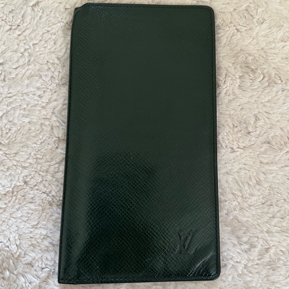 Louis Vuitton | Bags | Louis Vuitton Lv Taiga Epicea Leather Long ...